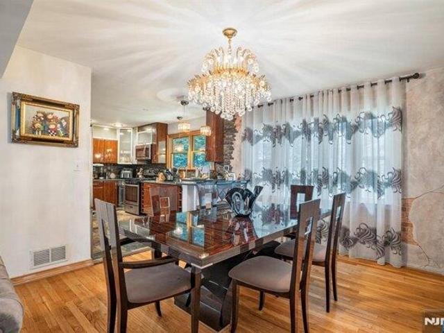 house with 3 bedroom, Fair Lawn NJ ES105173345