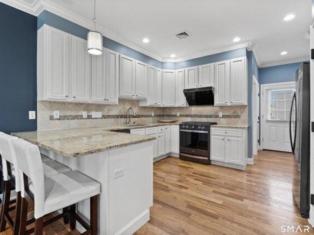 house with 3 bedroom, Fairfield CT DS102312774