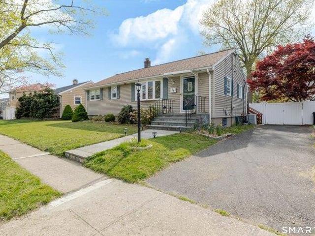 house with 3 bedroom, Fairfield CT DS104235365