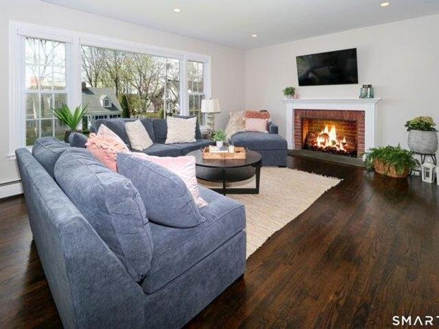 house with 3 bedroom, Fairfield CT ES103161505
