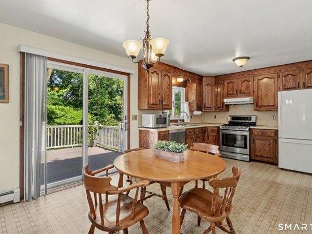 house with 3 bedroom, Fairfield CT ES104445272