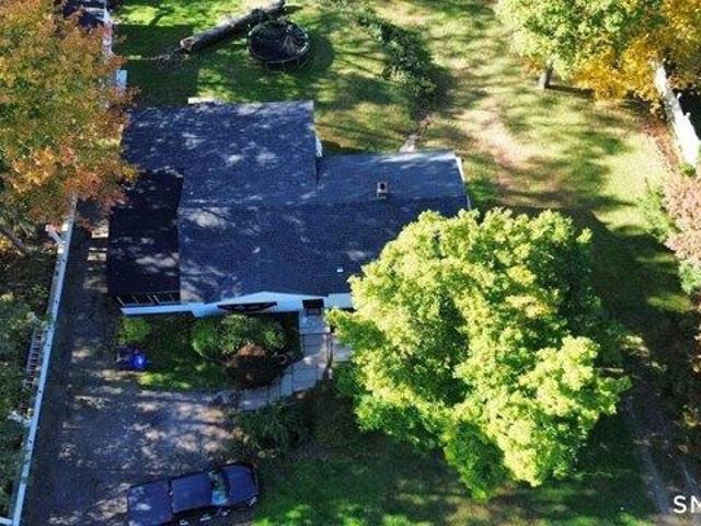 house with 3 bedroom, Fairfield CT ES104295754