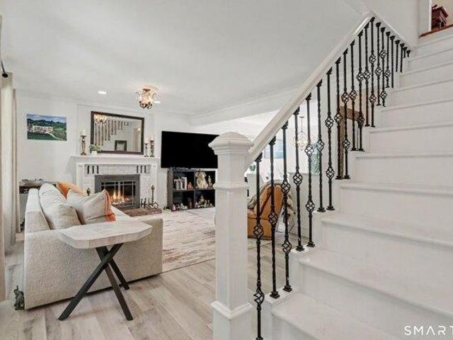 house with 3 bedroom, Fairfield CT ES104297689