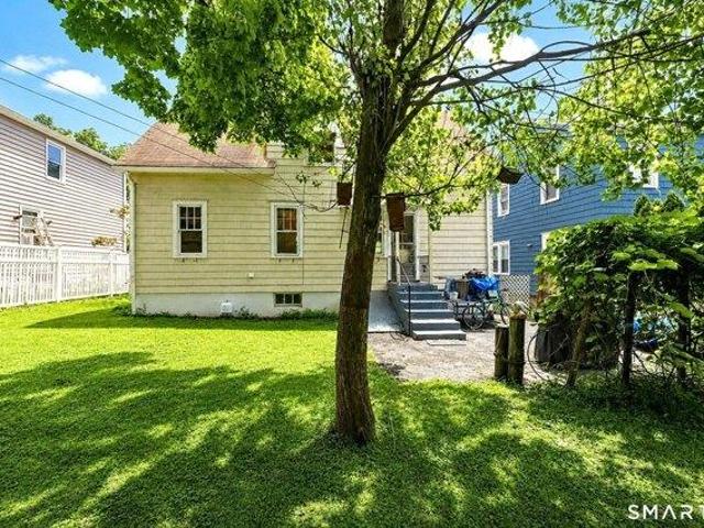 house with 3 bedroom, Fairfield CT ES104352011