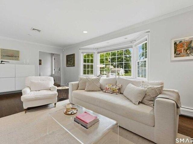 house with 3 bedroom, Fairfield CT ES105206353