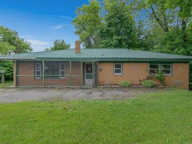 house with 3 bedroom, Fairfield ME DS104078555
