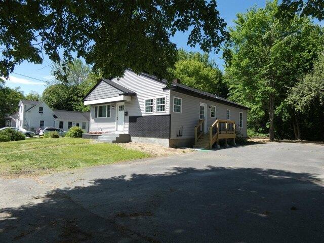 house with 3 bedroom, Fairfield ME ES103931404