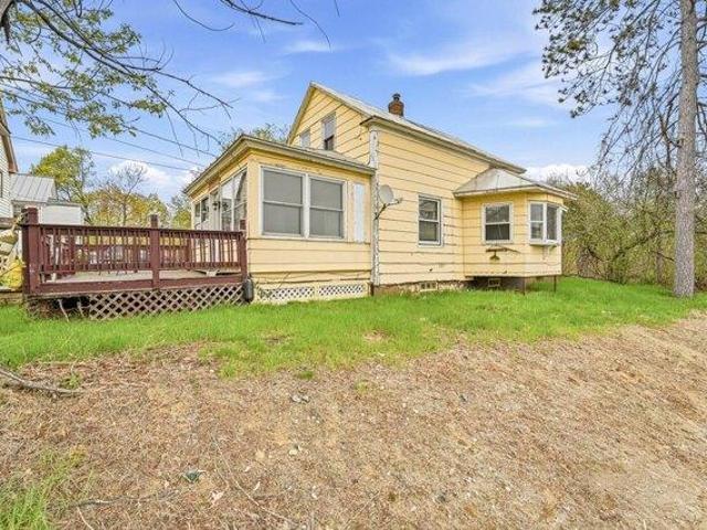 house with 3 bedroom, Fairfield ME ES103098194
