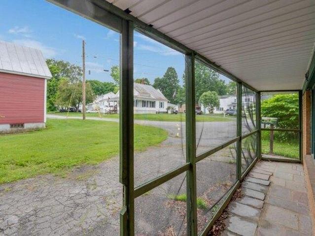 house with 3 bedroom, Fairfield ME ES104265259