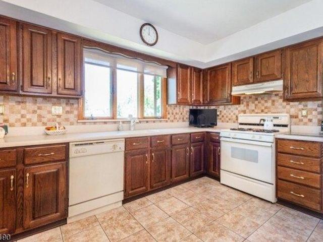 house with 3 bedroom, Fairfield NJ DS102529689