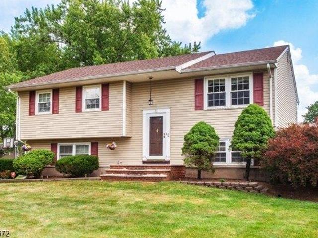 house with 3 bedroom, Fairfield NJ DS104237413