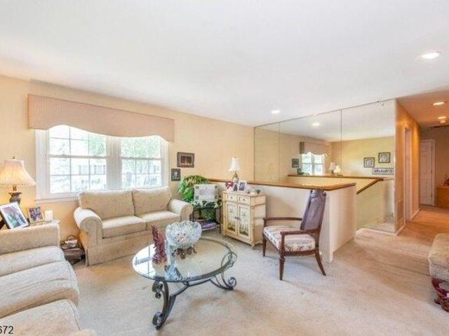 house with 3 bedroom, Fairfield NJ ES104237413