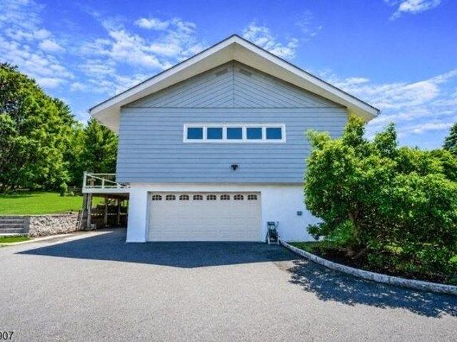 house with 3 bedroom, Fairfield NJ ES105192334