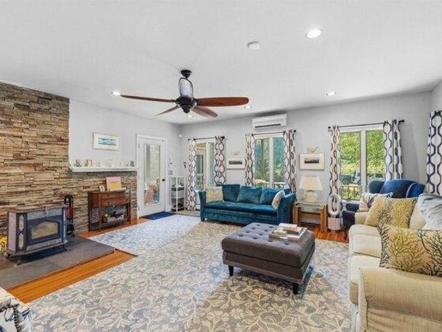 house with 3 bedroom, Fairhaven MA DS104189053
