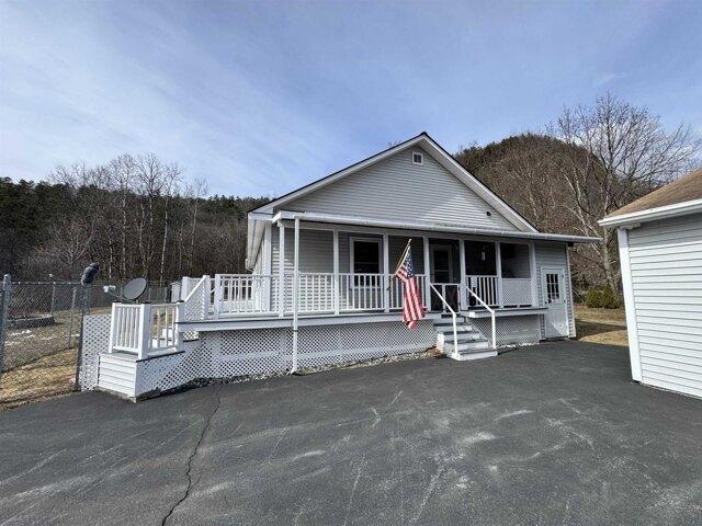 house with 3 bedroom, Fairlee VT DLS102345102