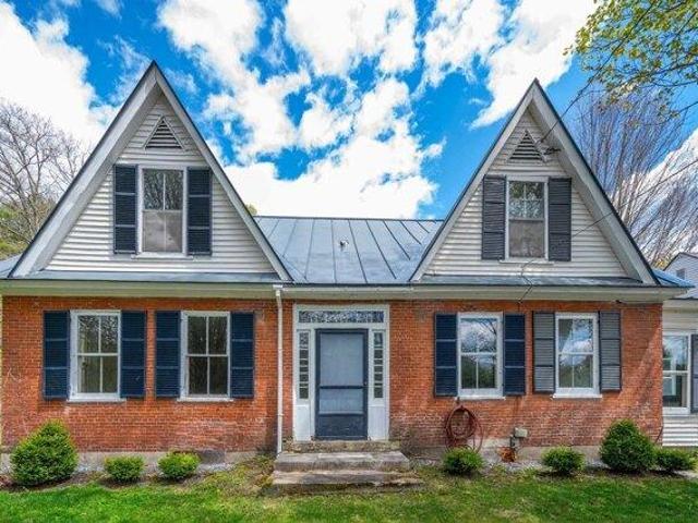 house with 3 bedroom, Fairlee VT DLS102566487