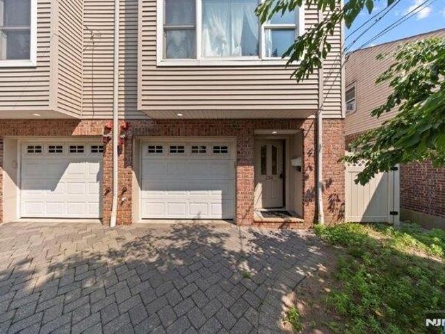 house with 3 bedroom, Fairview NJ ES104789743