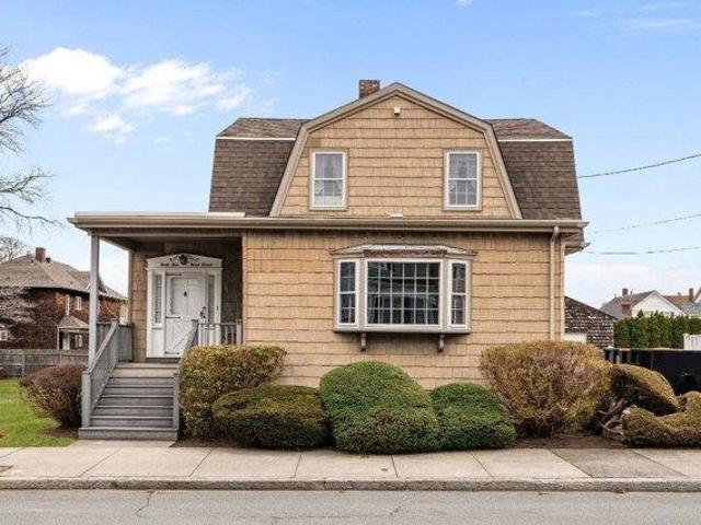 house with 3 bedroom, Fall River MA DLS101632988