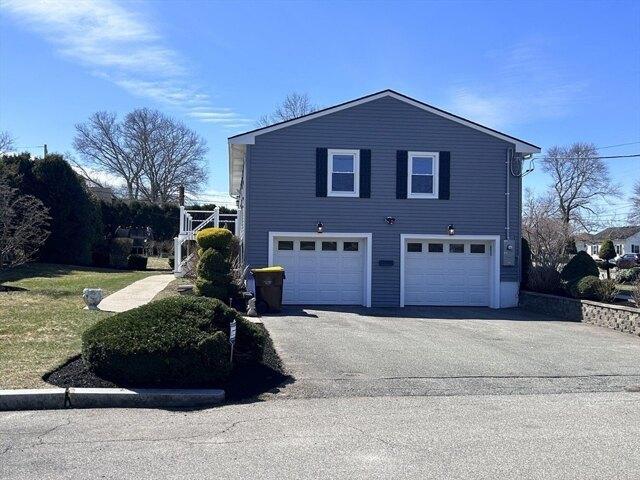 house with 3 bedroom, Fall River MA DLS103017669