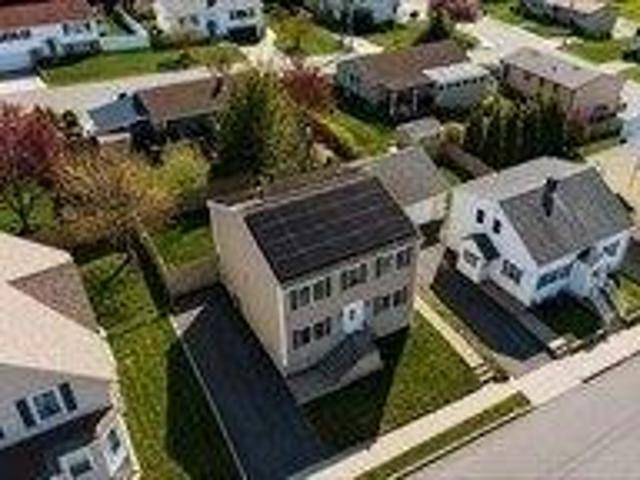 house with 3 bedroom, Fall River MA DLS103126948