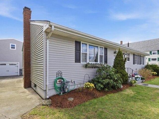 house with 3 bedroom, Fall River MA DS102370289