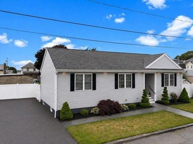 house with 3 bedroom, Fall River MA DS103850150