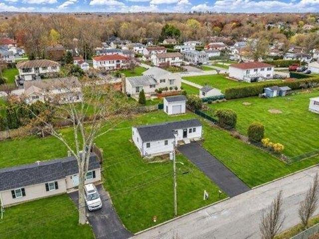 house with 3 bedroom, Fall River MA ES104329698