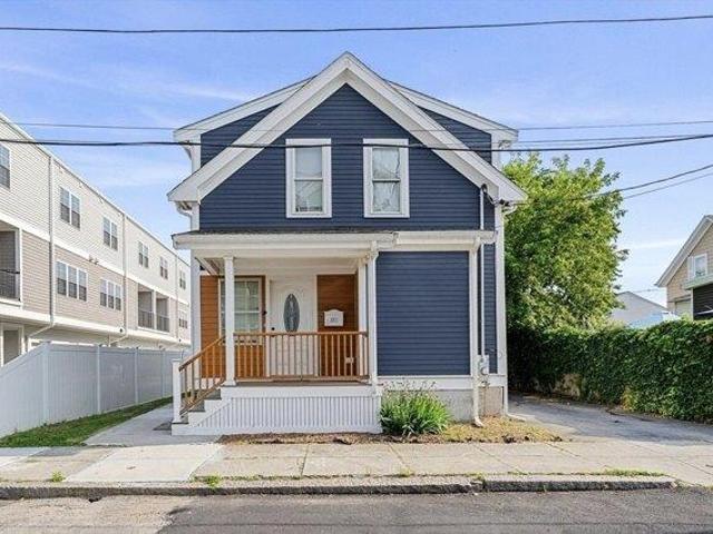 house with 3 bedroom, Fall River MA ES104478441