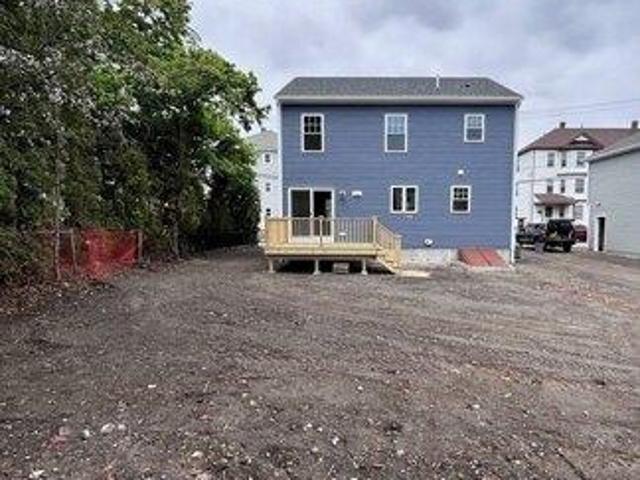 house with 3 bedroom, Fall River MA ES104510666