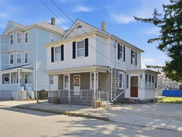 house with 3 bedroom, Fall River MA ES104512804