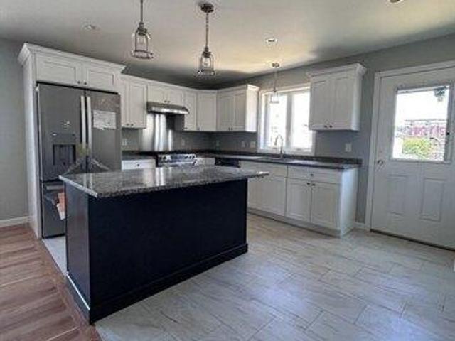 house with 3 bedroom, Fall River MA ES104608244