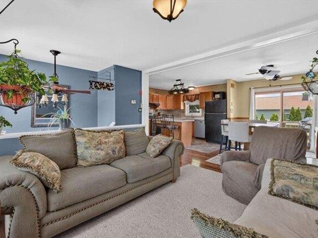house with 3 bedroom, Fall River MA ES105092315
