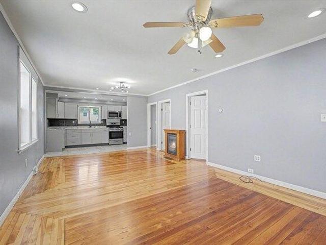 house with 3 bedroom, Fall River MA ES105109784