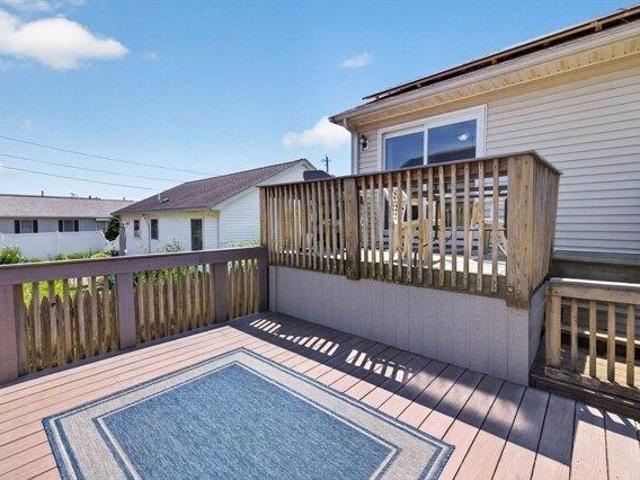 house with 3 bedroom, Fall River MA ES105205425