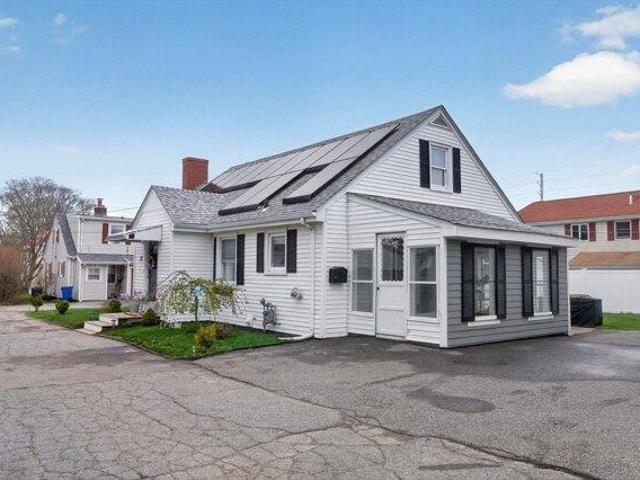 house with 3 bedroom, Fall River MA ES103436085