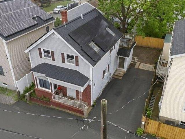 house with 3 bedroom, Fall River MA ES103438732