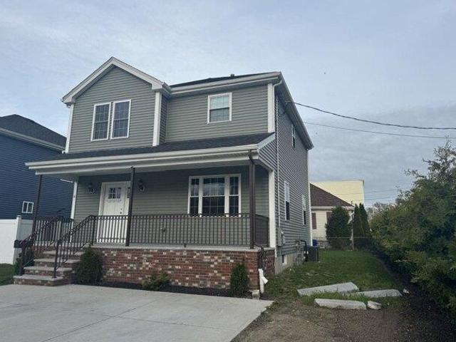 house with 3 bedroom, Fall River MA ES103887830