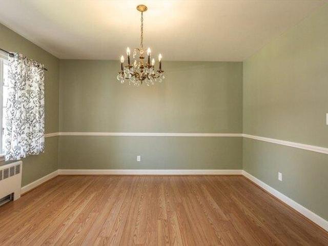 house with 3 bedroom, Fall River MA ES103928849