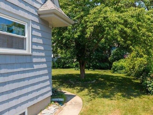 house with 3 bedroom, Fall River MA ES103928971