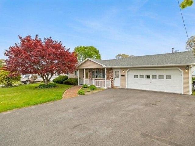 house with 3 bedroom, Fall River MA ES103968174