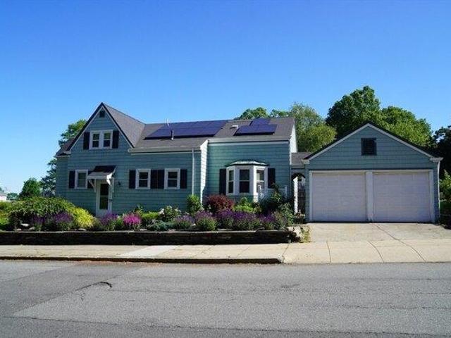 house with 3 bedroom, Fall River MA ES103969523