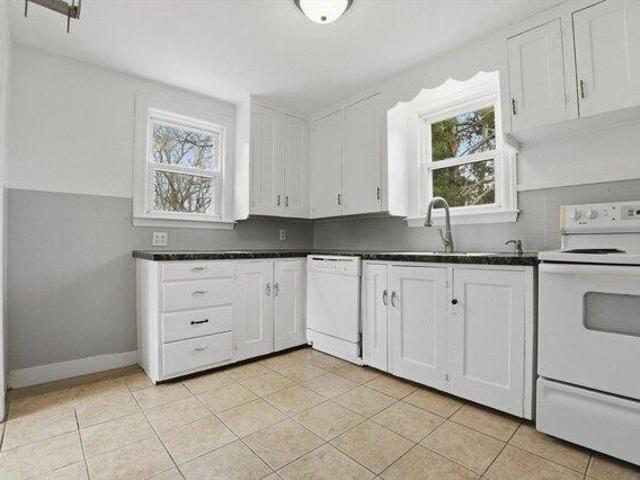 house with 3 bedroom, Falmouth MA DLS102345757