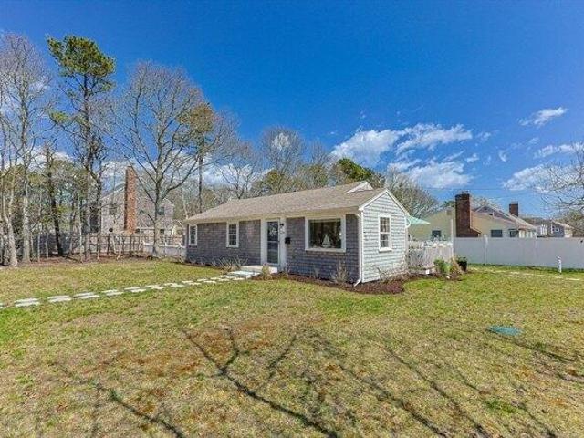 house with 3 bedroom, Falmouth MA DS102316164