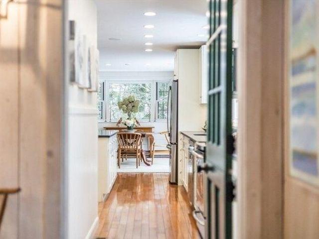 house with 3 bedroom, Falmouth MA DS102777583