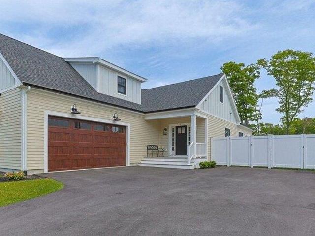 house with 3 bedroom, Falmouth MA DS104010822