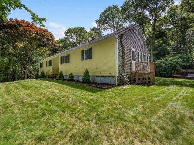 house with 3 bedroom, Falmouth MA ES104075832