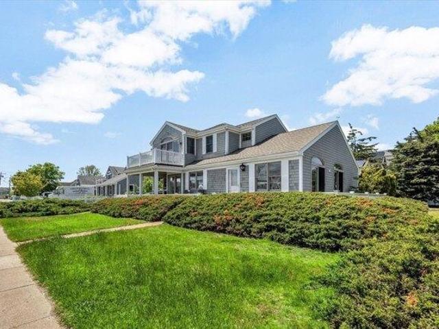 house with 3 bedroom, Falmouth MA ES104114215