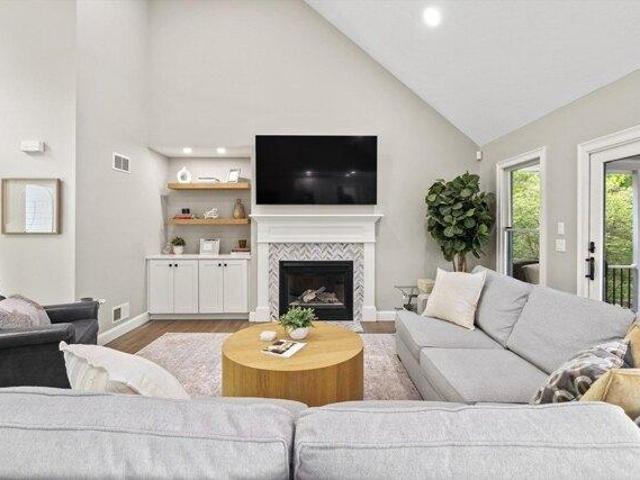 house with 3 bedroom, Falmouth MA ES104480538