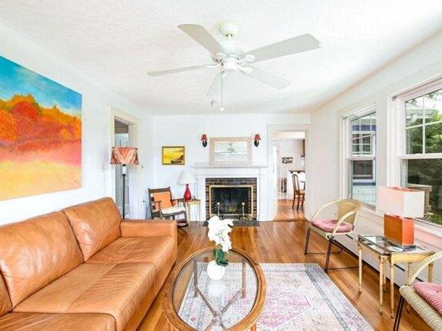 house with 3 bedroom, Falmouth MA ES104851663