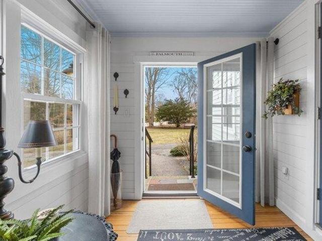 house with 3 bedroom, Falmouth MA ES105059062